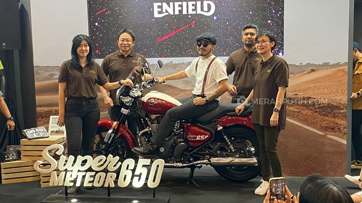 Royal Enfield Luncurkan Super Meteor 650 di GIIAS 2023 - MerahPutih Royal Enfield Luncurkan Super Meteor 650 di GIIAS 2023 - MerahPutih