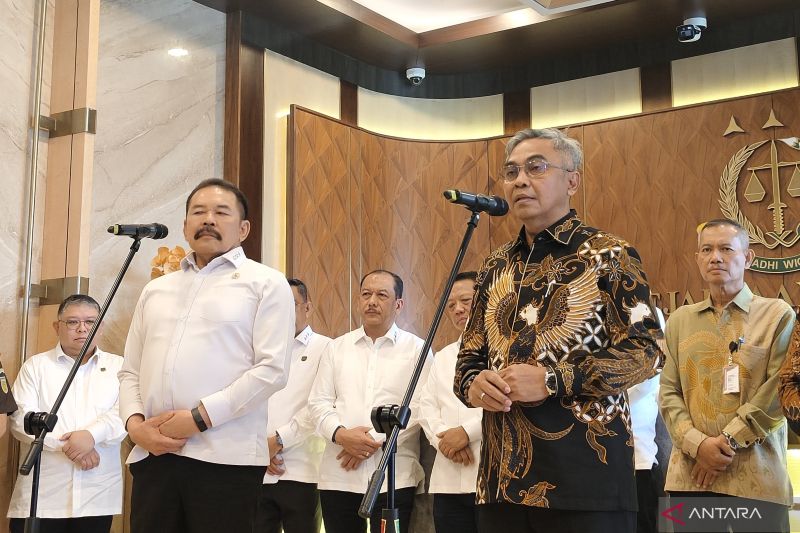 Jaksa Agung Tepis Rumor Jadikan KPK Saingan Dalam Ungkap Kasus-Kasus ... Jaksa Agung Tepis Rumor Jadikan KPK Saingan Dalam Ungkap Kasus-Kasus ...