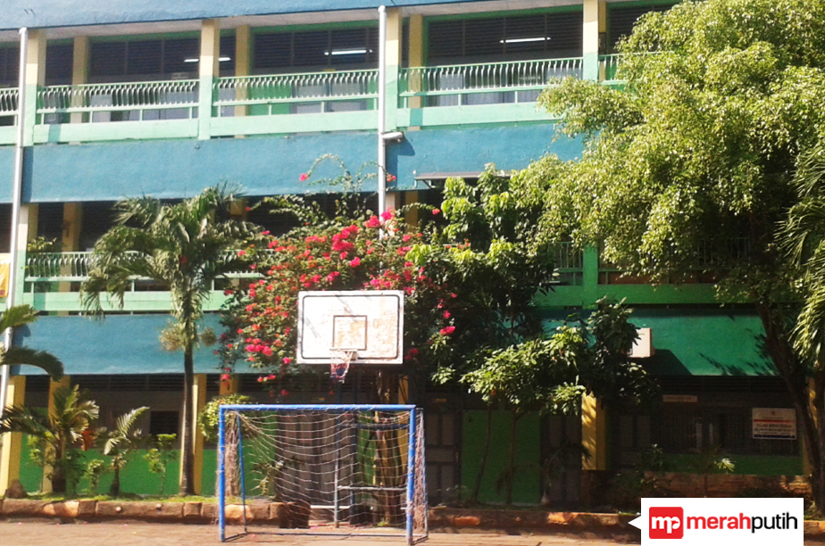 Gedung Sekolah Tak Layak Pakai, UN Tetap Berjalan Lancar - MerahPutih Gedung Sekolah Tak Layak Pakai, UN Tetap Berjalan Lancar - MerahPutih