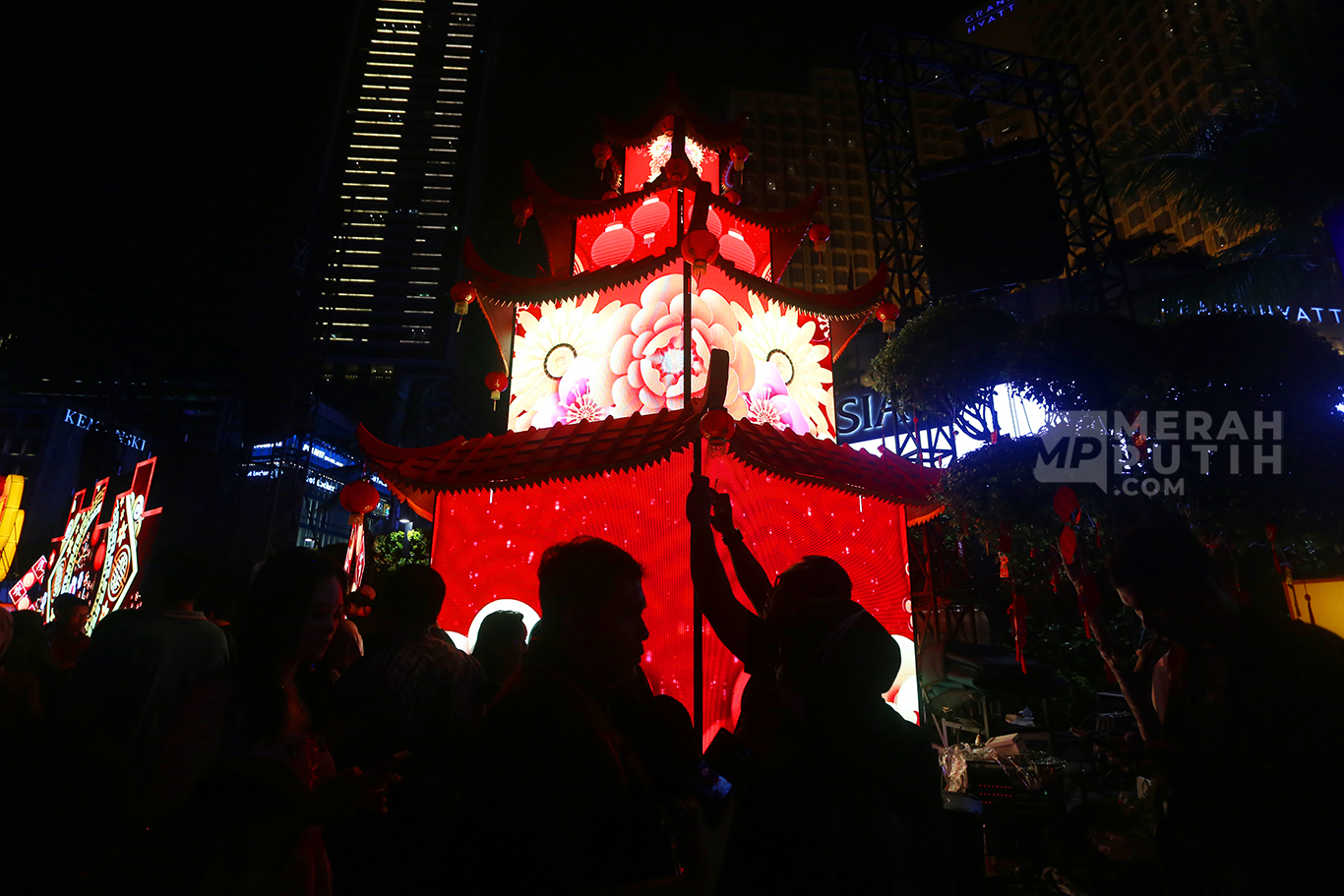 Jakarta Light Festival 2026 Semarakan Tahun Baru Imlek - MerahPutih