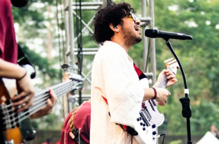 Kunto Aji Sapa Matahari Pertama di 2024 Lewat Konser ‘Urup’ - MerahPutih