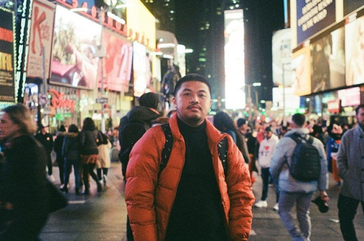 Sutradara Khozy Rizal Ungkap Proses Pembuatan Film 'Basri and Salma in ...