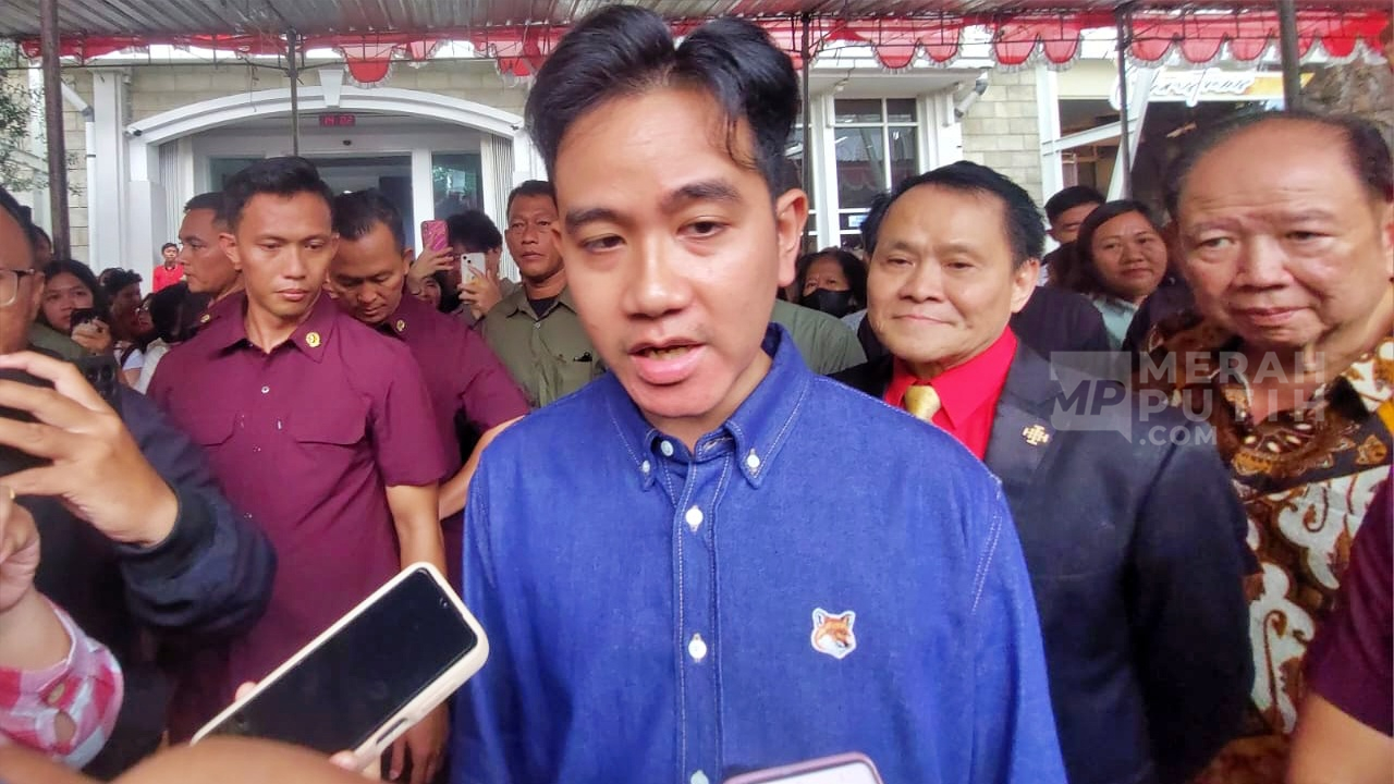 Hasto Terjerat Kasus Korupsi KPK, Gibran Ogah Dikaitkan - MerahPutih Hasto Terjerat Kasus Korupsi KPK, Gibran Ogah Dikaitkan - MerahPutih