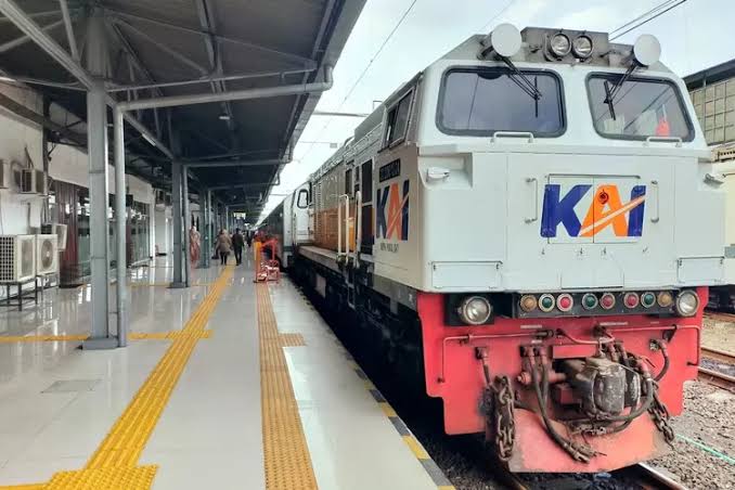 Deretan KA Jarak Jauh Yang Dapat Diskon Tiket Nataru, Begini Syaratnya ... Deretan KA Jarak Jauh Yang Dapat Diskon Tiket Nataru, Begini Syaratnya ...