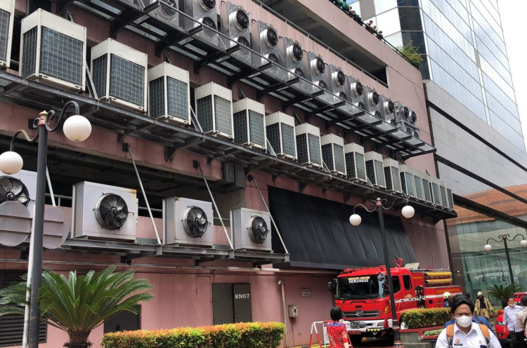 Gedung Sentra Mulia Kemenkumham Kebakaran - Merahputih.com Gedung Sentra Mulia Kemenkumham Kebakaran - Merahputih.com