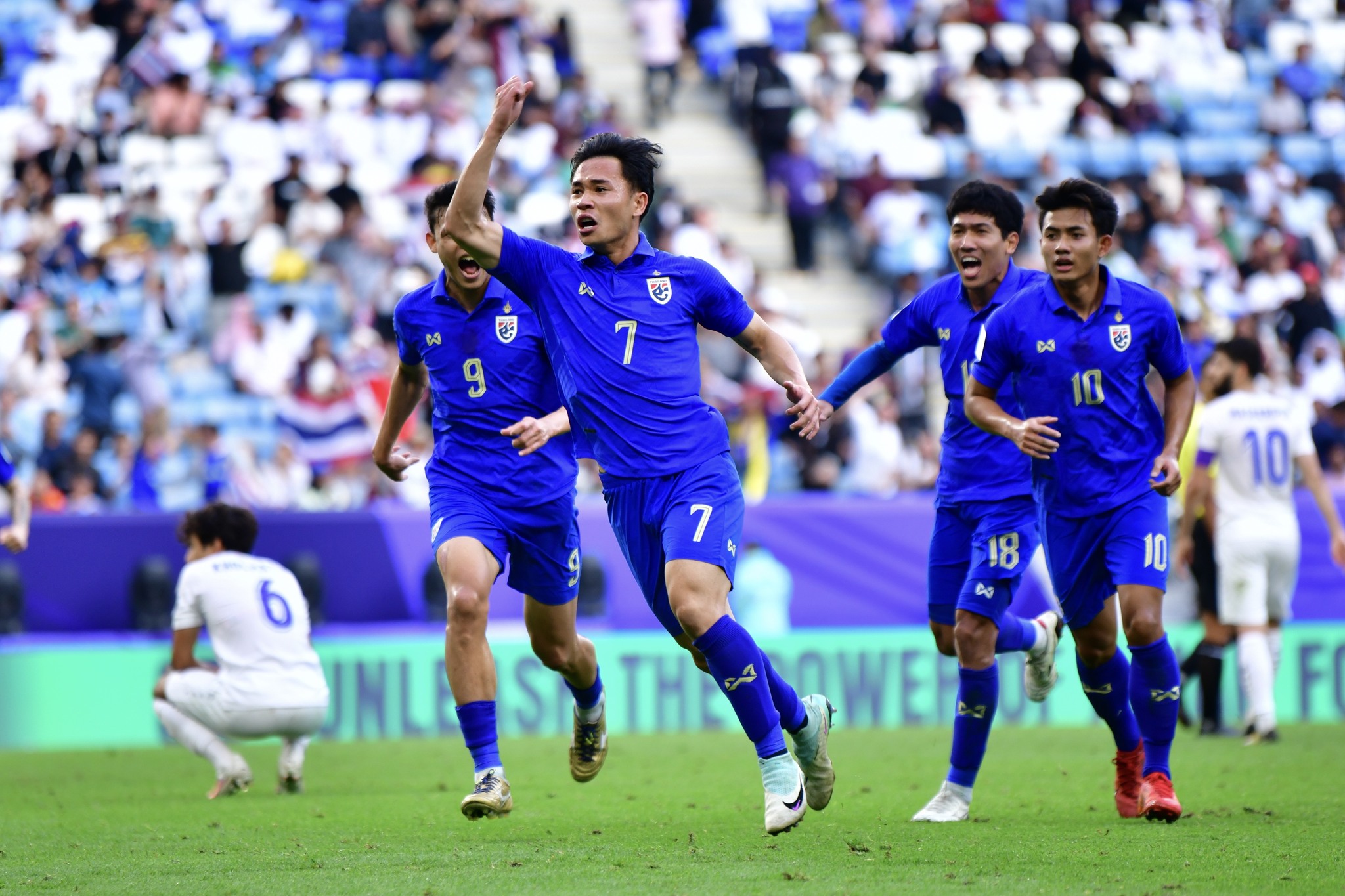 Takluk 1-2 dari Uzbekistan, Thailand Ikuti Timnas Indonesia - MerahPutih Takluk 1-2 dari Uzbekistan, Thailand Ikuti Timnas Indonesia - MerahPutih