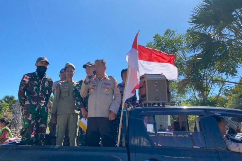 Warga Perbatasan RI - Timor Leste Mulai Kibarkan Bendera Merah Putih ...