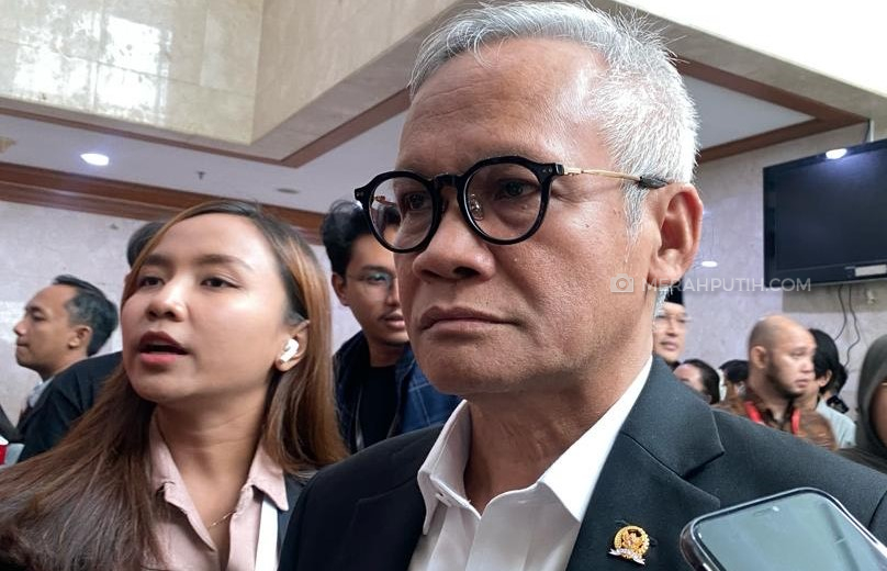 Komisi VI DPR Bakal Panggil Menteri Bahlil Terkait Dugaan Pungli Izin ... Komisi VI DPR Bakal Panggil Menteri Bahlil Terkait Dugaan Pungli Izin ...