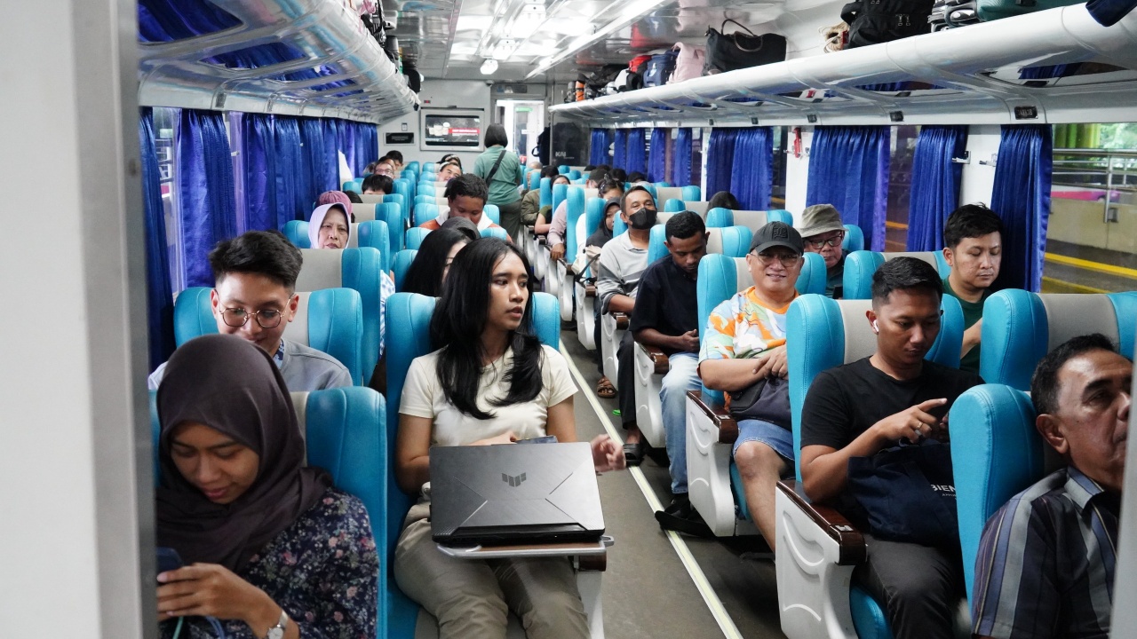 KAI Group Layani 218 Juta Penumpang Pada Semester Pertama 2024 - MerahPutih