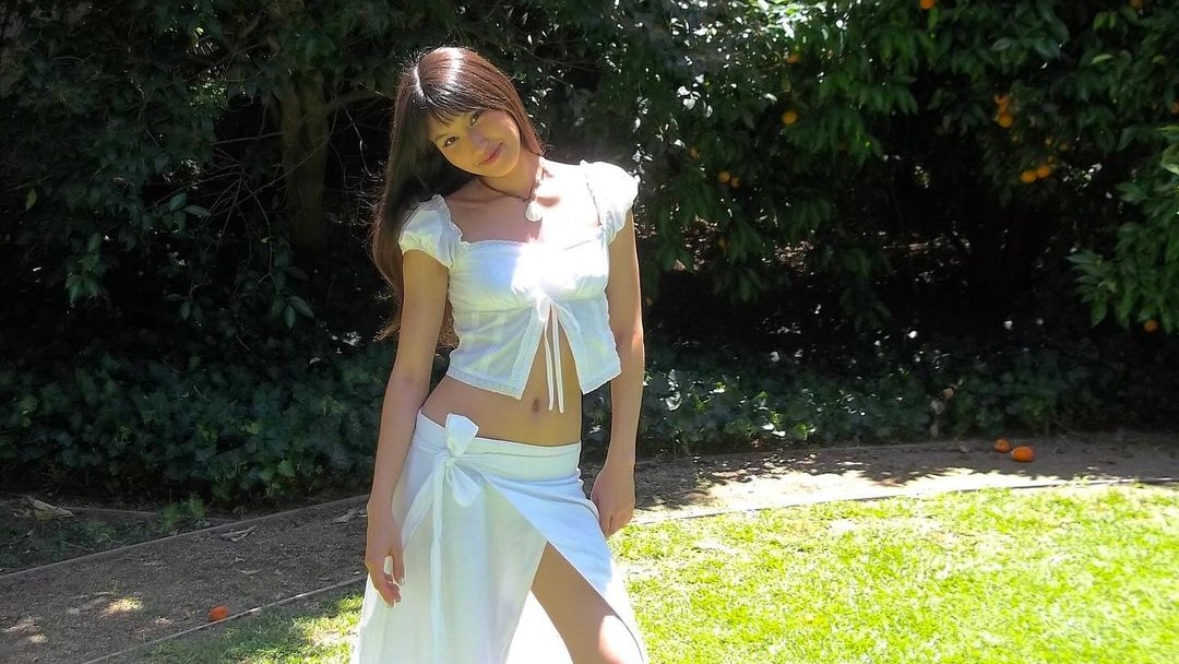 Juliet Ivy Lepas '4 foot 2' Menuju Mini Album Terbaru - MerahPutih