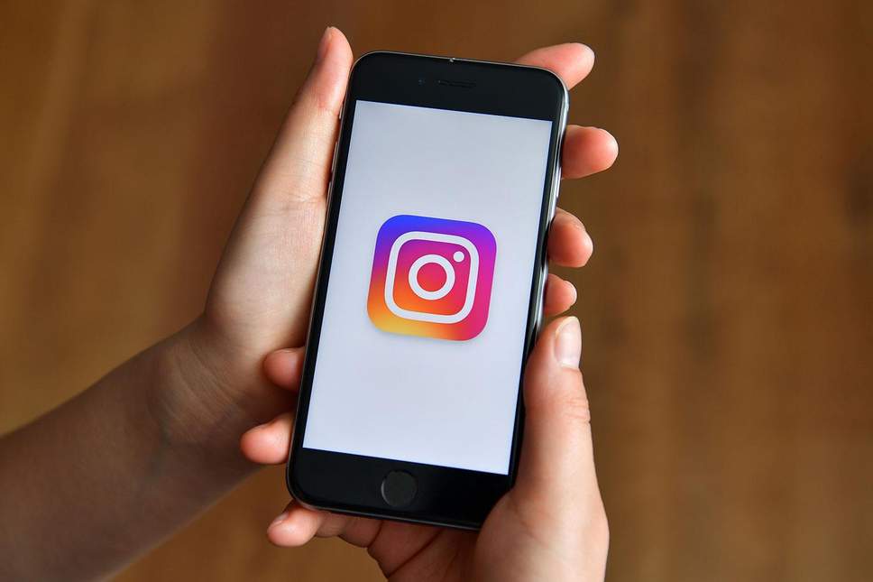 Instagram Blokir Akun Komik Muslim Gay - MerahPutih