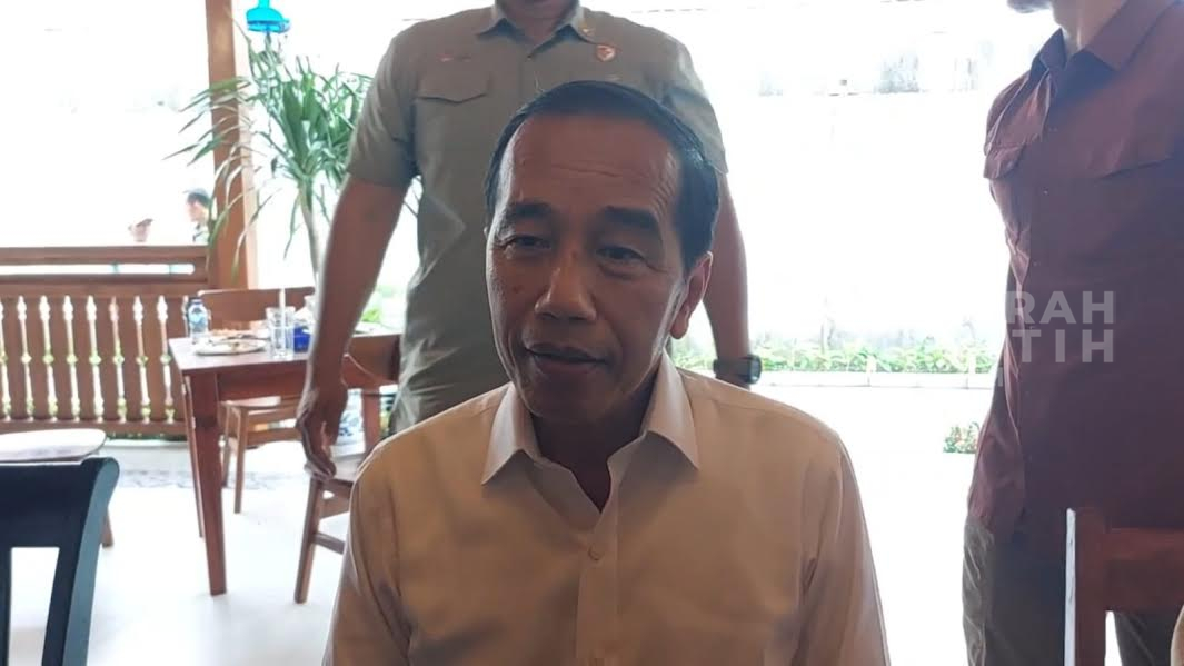 Disebut Hasto Tak Lagi Bagian PDIP, Jokowi Jawab Begini - MerahPutih Disebut Hasto Tak Lagi Bagian PDIP, Jokowi Jawab Begini - MerahPutih