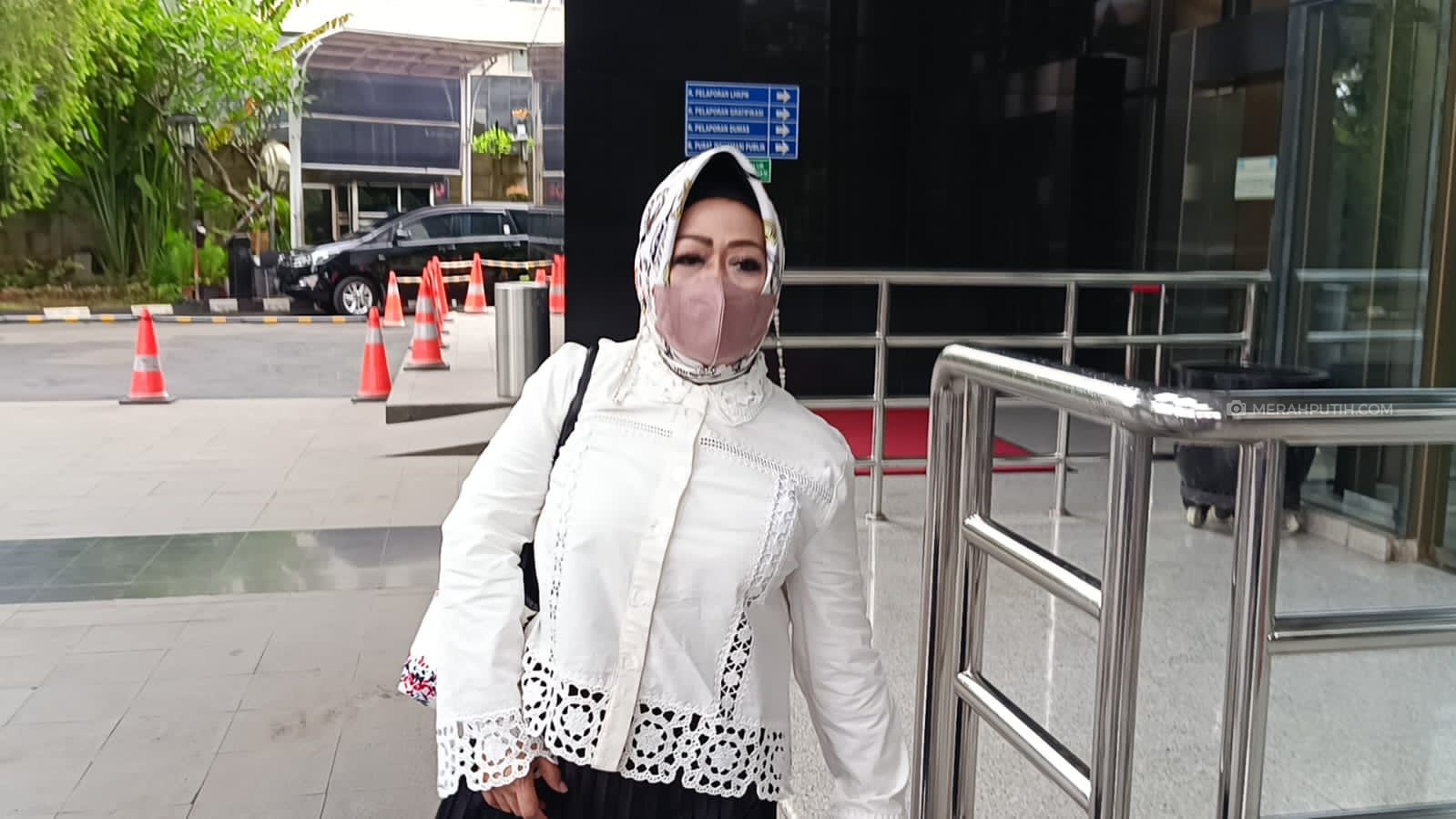 KPK Batal Periksa Kadinkes Lampung Reihana - MerahPutih KPK Batal Periksa Kadinkes Lampung Reihana - MerahPutih