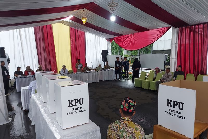 Bawaslu Temukan ada Pemilih yang Dilarang Membawa Handphone ke TPS ... Bawaslu Temukan ada Pemilih yang Dilarang Membawa Handphone ke TPS ...