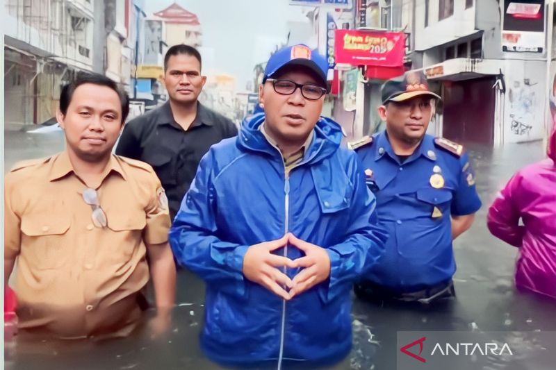 Kota Makassar Dikepung Banjir - MerahPutih Kota Makassar Dikepung Banjir - MerahPutih