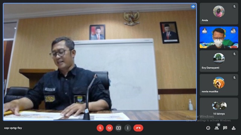 Dianggap Ikon Kota Bandung, Kawasan Alun-alun akan Dipercantik - MerahPutih